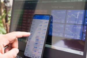 Pengertian EPS (Earning per Share), Lengkap dengan Rumusnya! - Pintu Blog