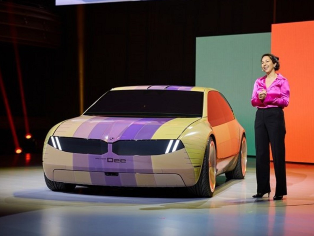 Wah, BMW Luncurkan ‘I Vision Dee’, Mobil Metaverse yang Bisa Berubah 32 ...
